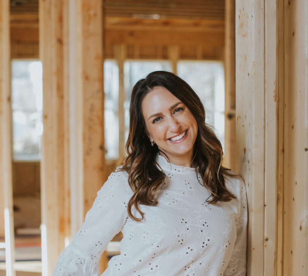 LIZ HEADSHOT.1 | Ivy